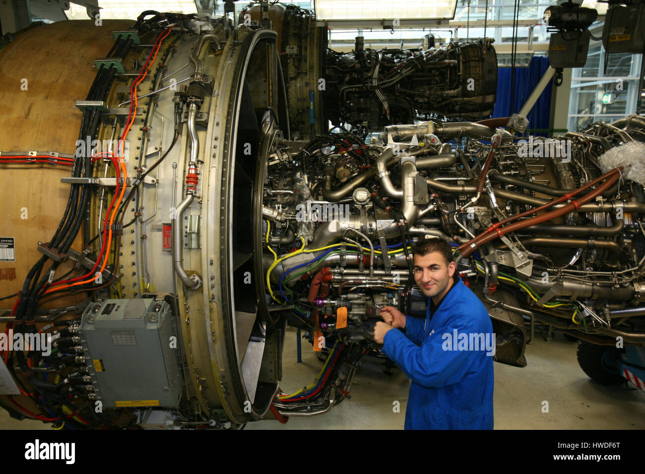 maintenance of jet engines at schiphol Stock Photo - Alamy