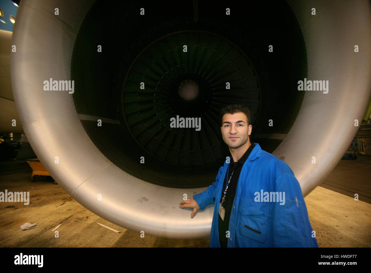 maintenance of jet engines at schiphol Stock Photo - Alamy