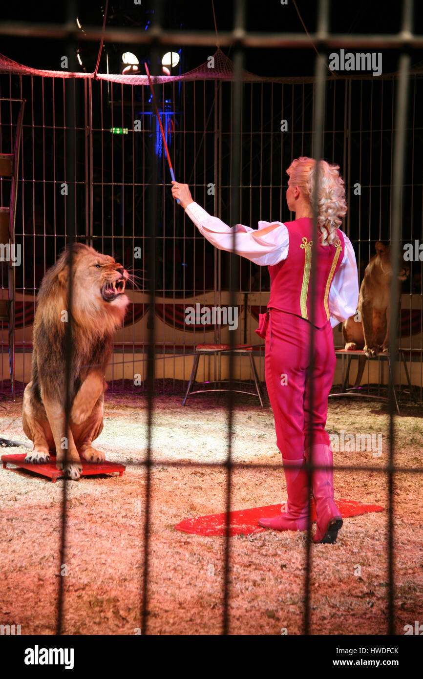 Lion tamer woman hi-res stock photography and images - Alamy