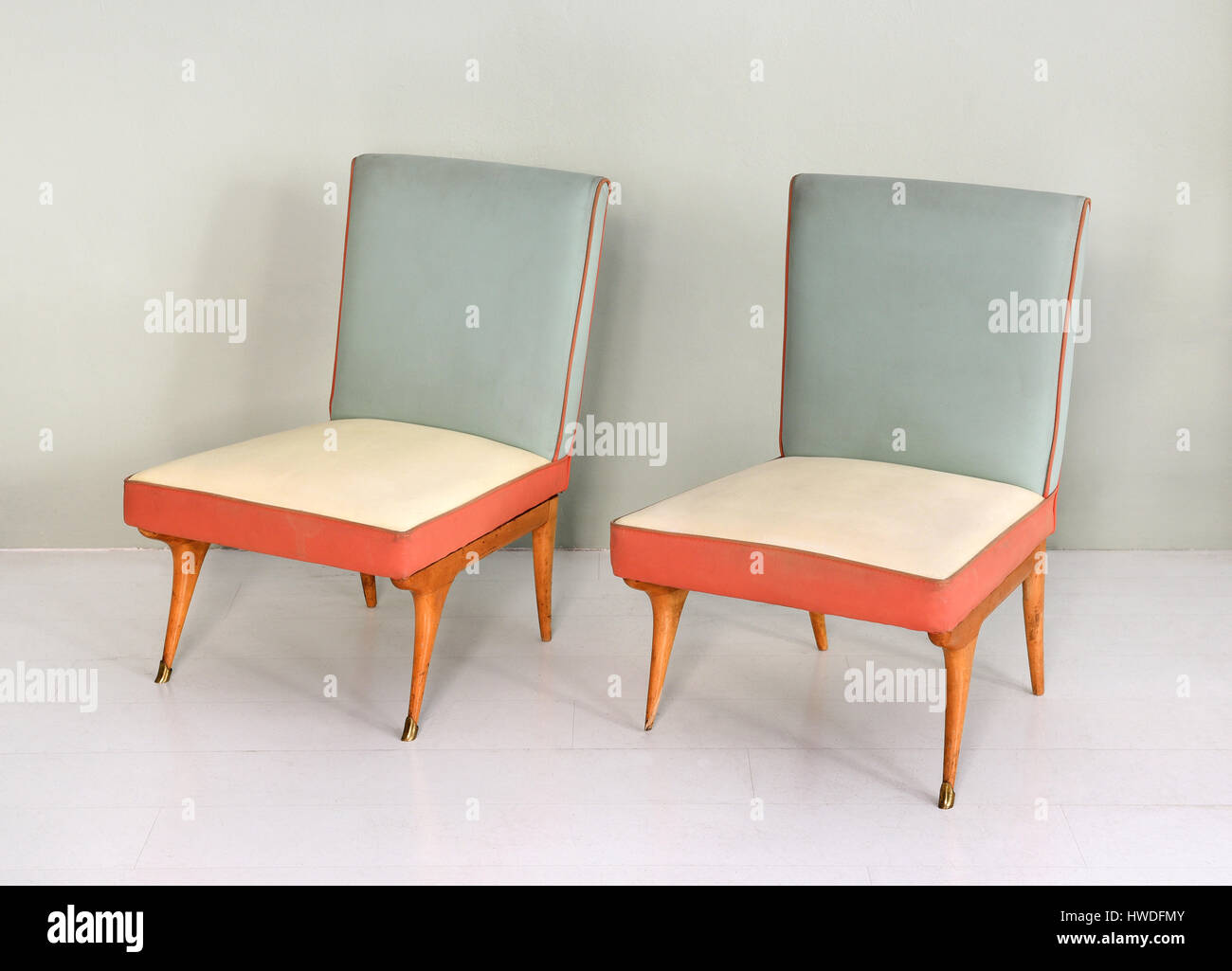 Fifties Chairs High Resolution Stock Photography and Images - Alamy