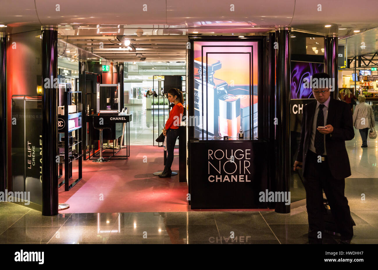 Muenchen, Germany, branch of Chanel at Muenchen airport Stock Photo - Alamy