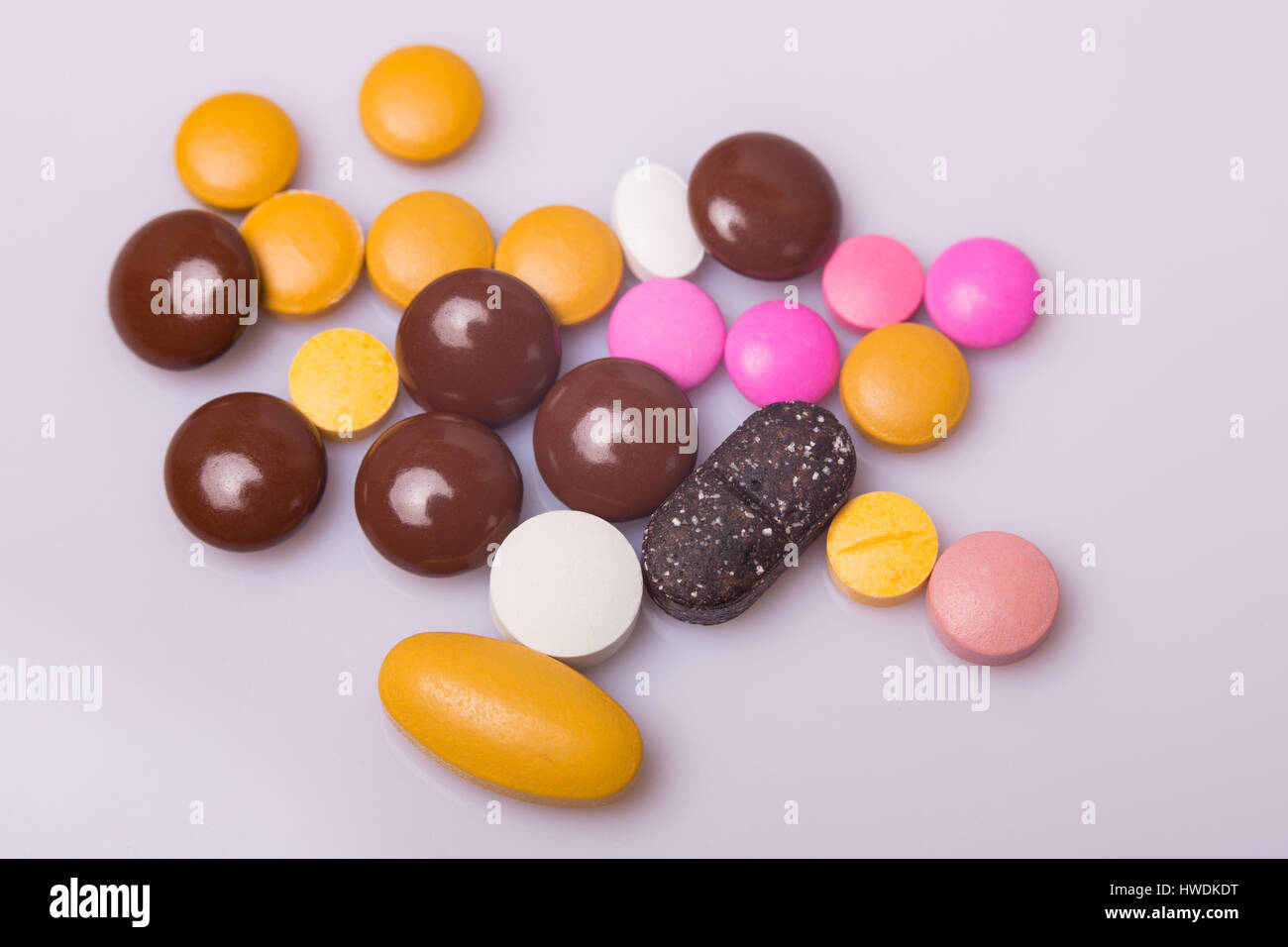 different Tablets pills capsule heap mix therapy drugs Stock Photo - Alamy
