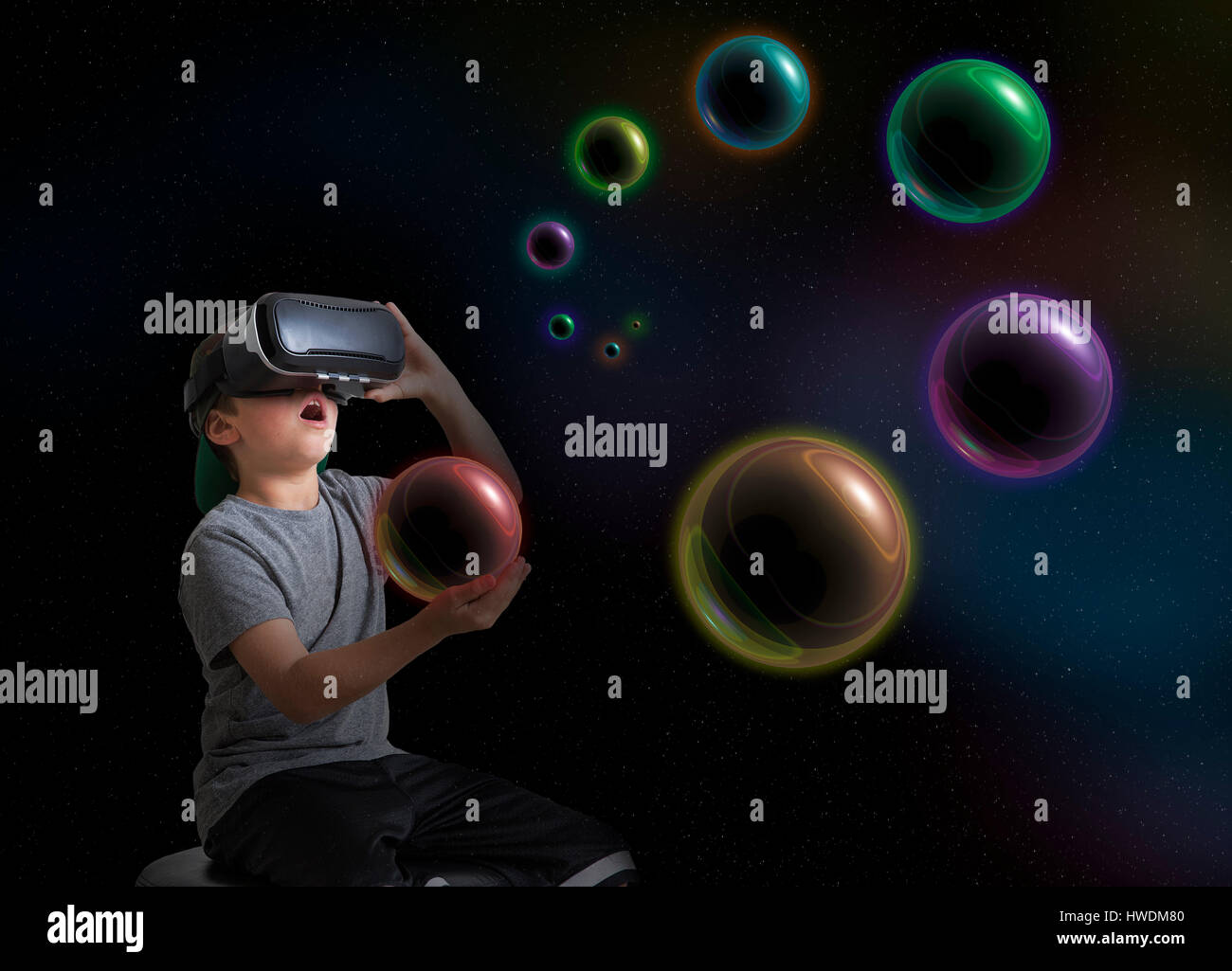 Virtual boy hi-res stock photography and images - Alamy