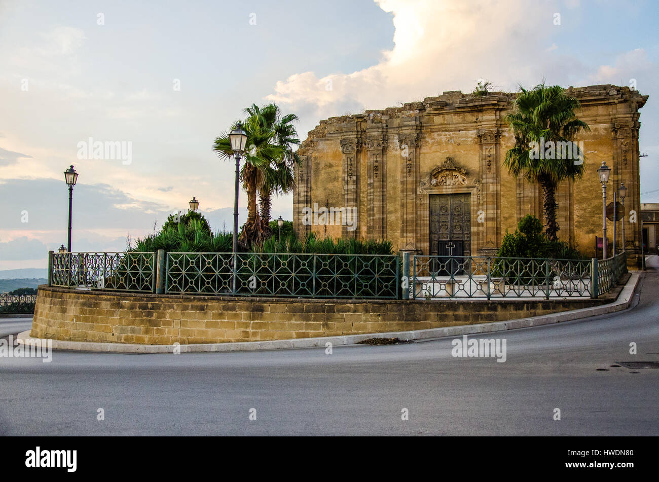 Old ruins of Partanna, Sicily Stock Photo - Alamy