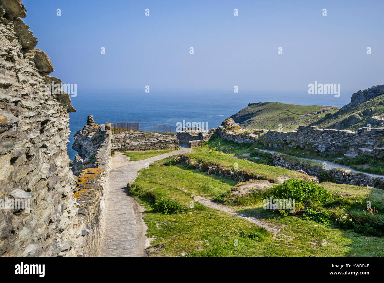 Medieval courtyard hi-res stock photography and images - Alamy
