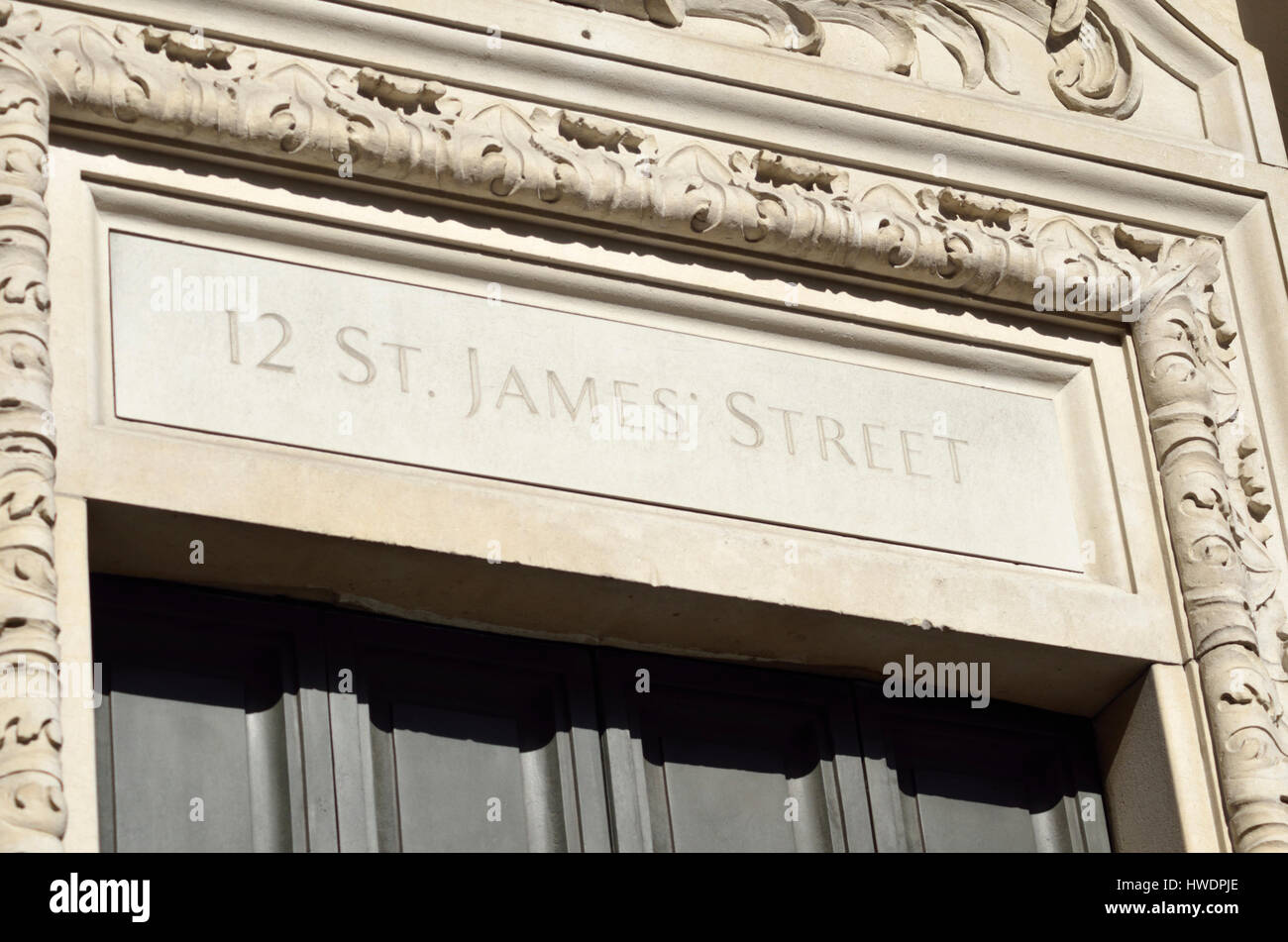 St james's street london building hi-res stock photography and images ...