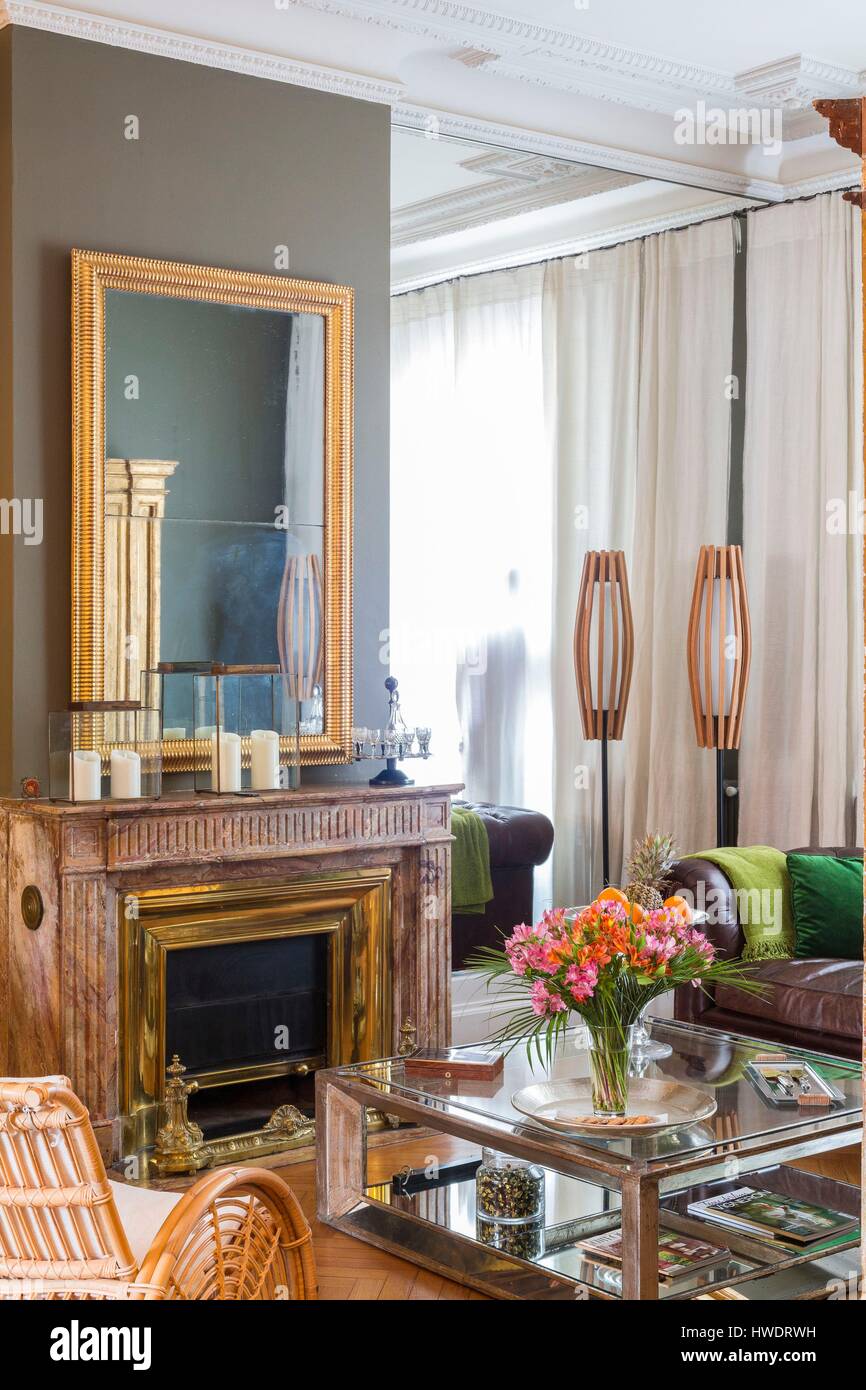 Race house hi-res stock photography and images - Alamy