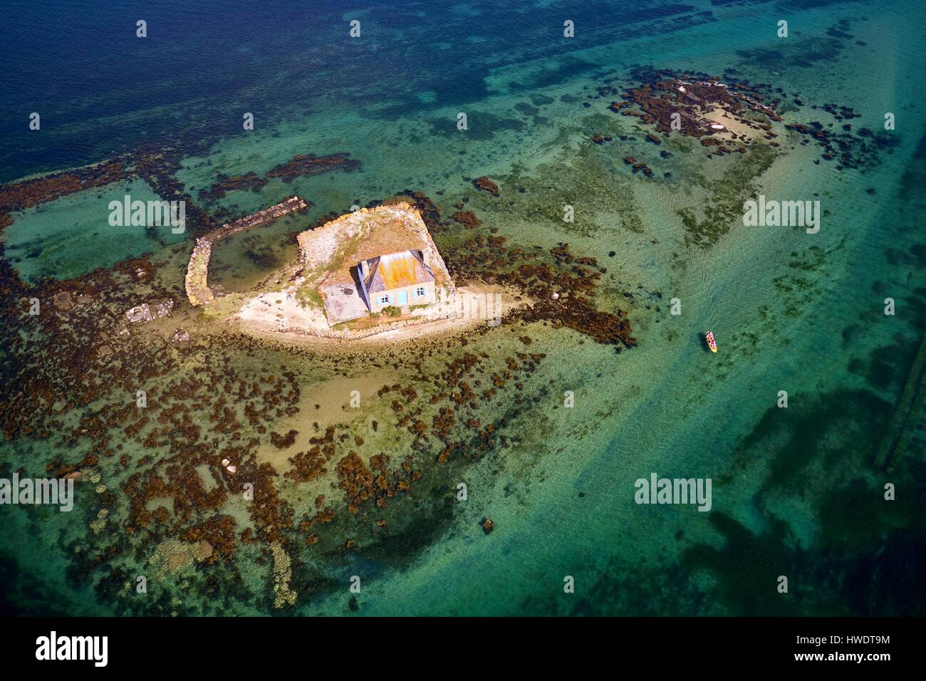 France, Morbihan, Etel river, Saint-Cado, island of Nichtarguer and ...