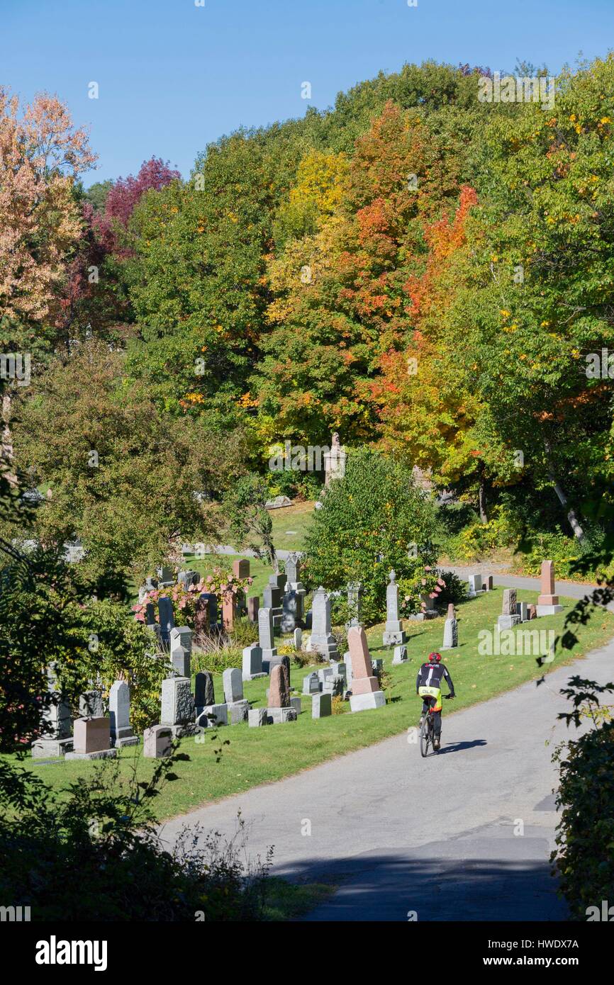 Canada, Quebec province, Montreal, Mount Royal Cemetery in Autumn Stock ...