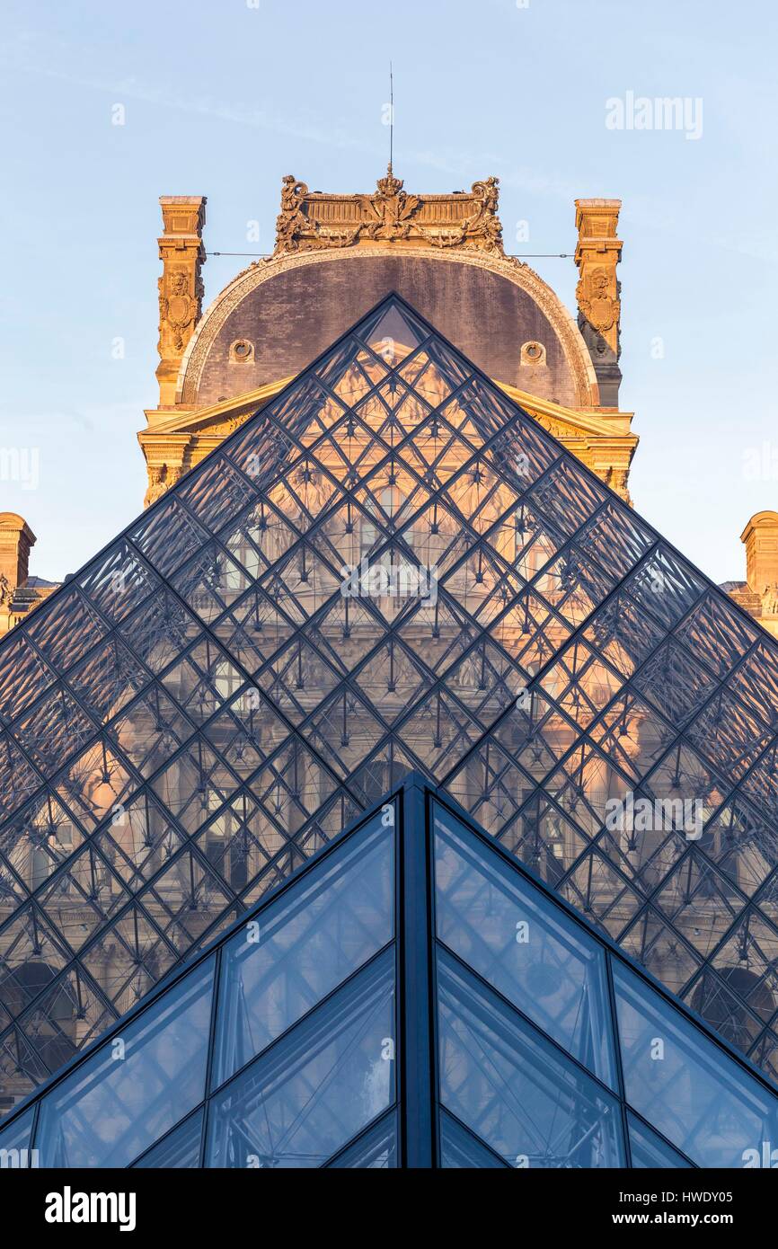 France, Paris, UNESCO World Heritage Site, the Pyramid of the Louvre by ...