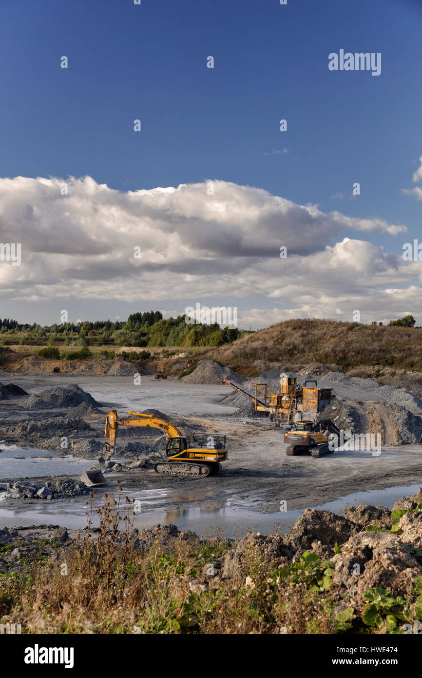 Crushed aggregate rock quarry hi-res stock photography and images - Alamy