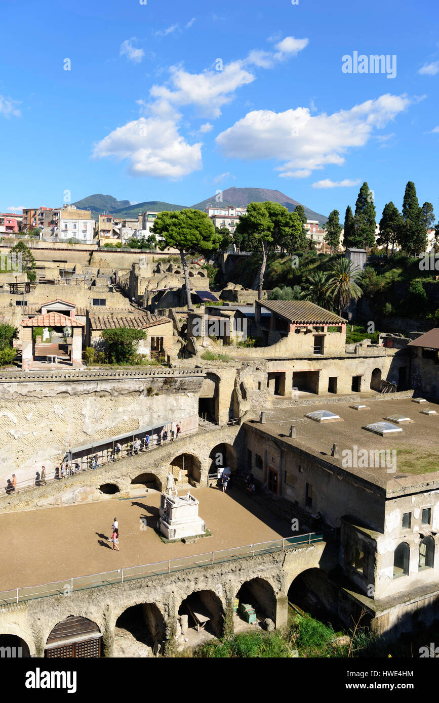 Mt. vesuvius and pompeii hi-res stock photography and images - Alamy