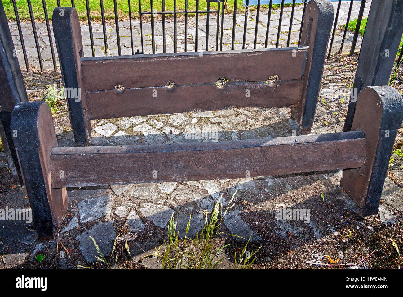 Tudor england punishment hi-res stock photography and images - Alamy