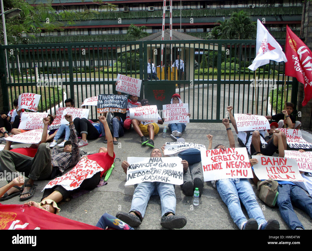 Occupiers notice hi-res stock photography and images - Alamy