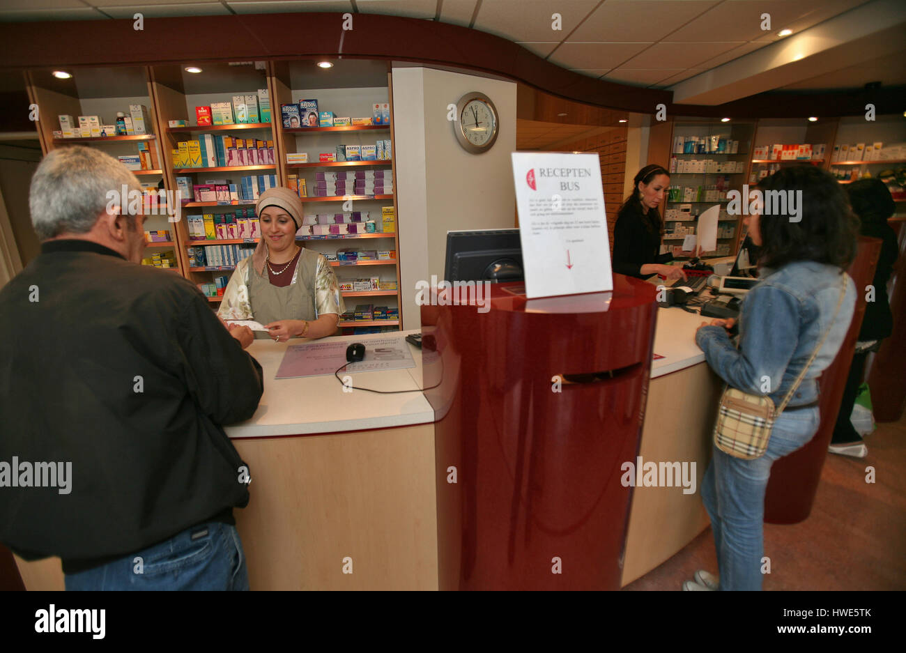 pharmacist at work Stock Photo - Alamy