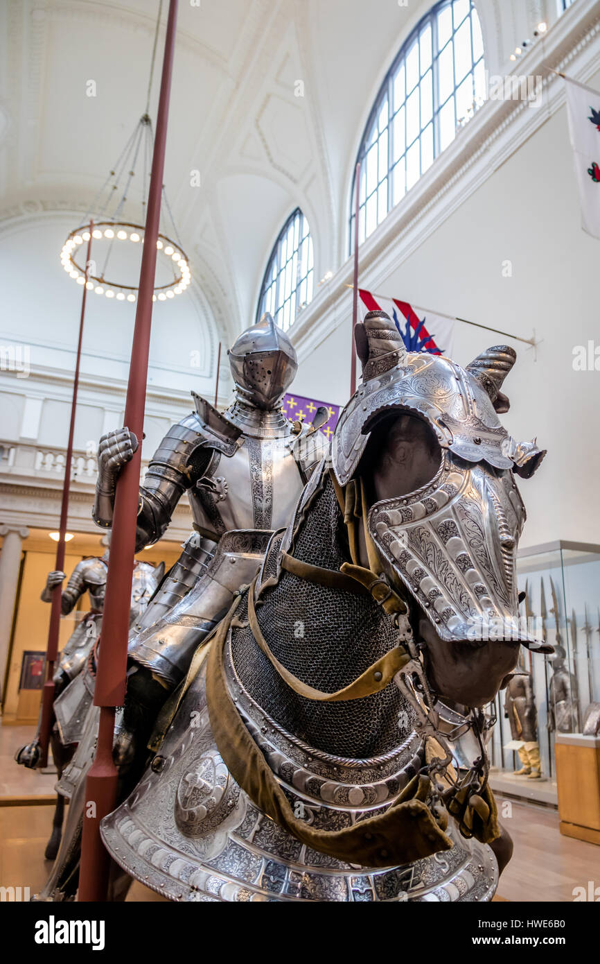 Metropolitan museum of art armor hi-res stock photography and images ...
