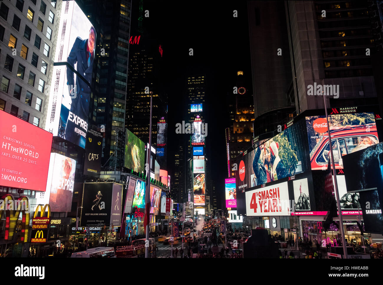New times square nyc hi-res stock photography and images - Alamy