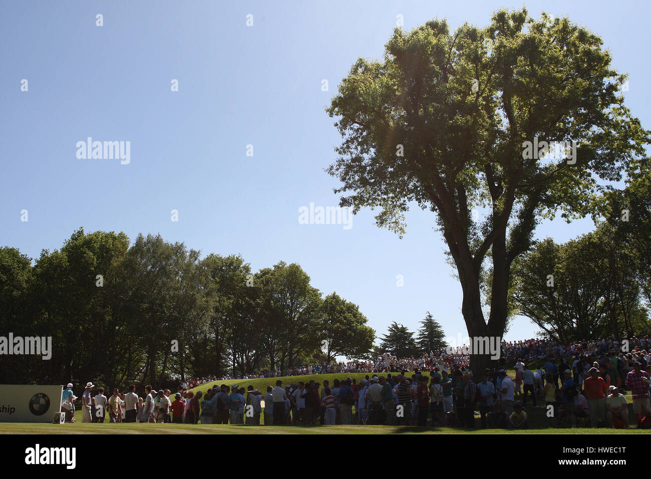 Golf crowd hi-res stock photography and images - Alamy