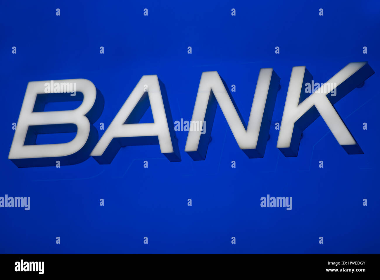 Bank building icon hi-res stock photography and images - Alamy