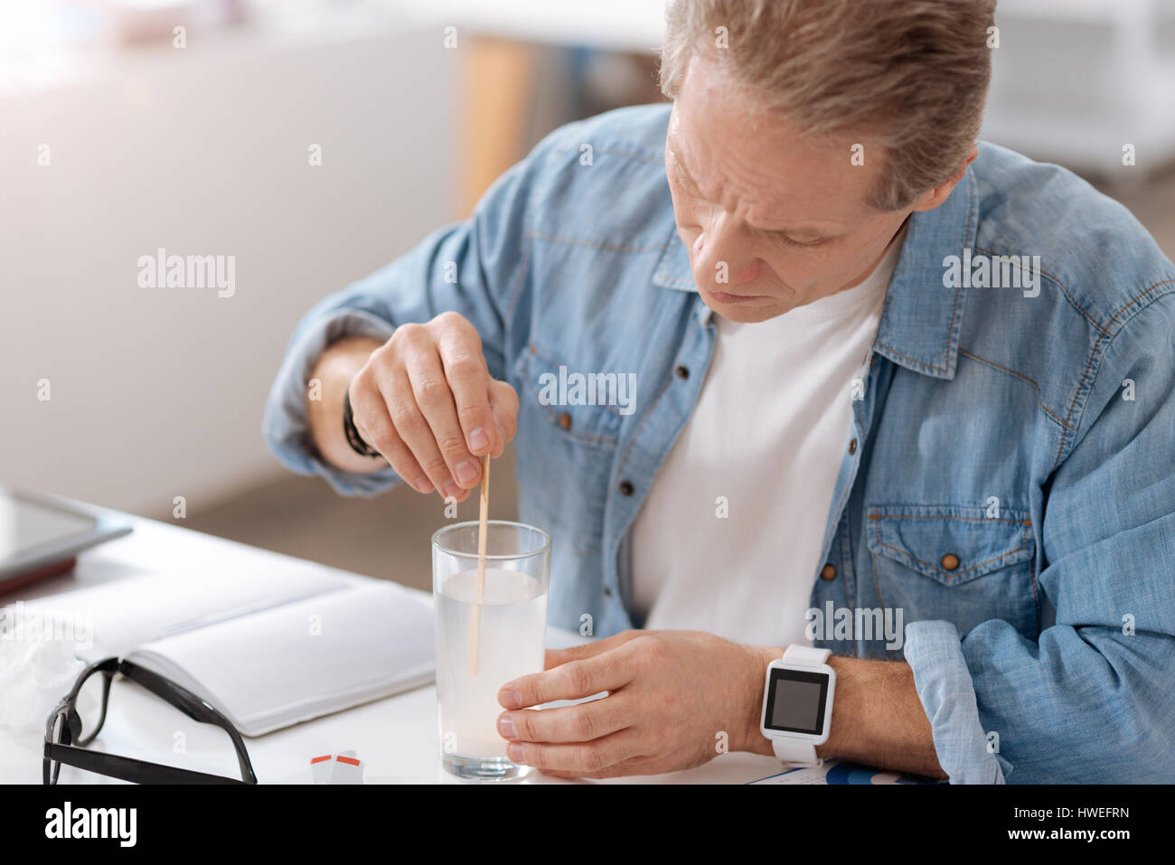 Liquid medicine hi-res stock photography and images - Alamy