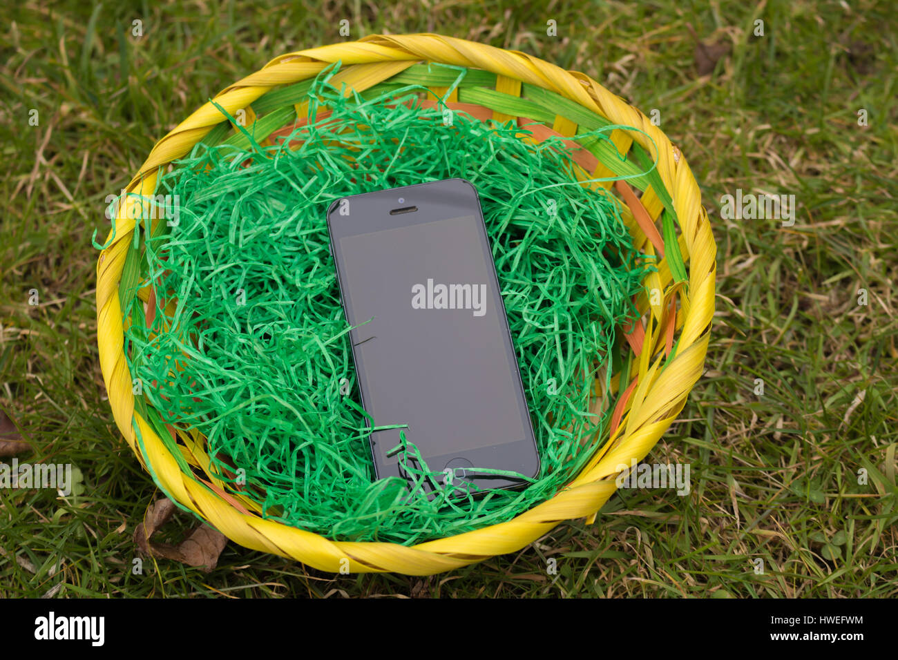 Mobile nest hi-res stock photography and images - Alamy