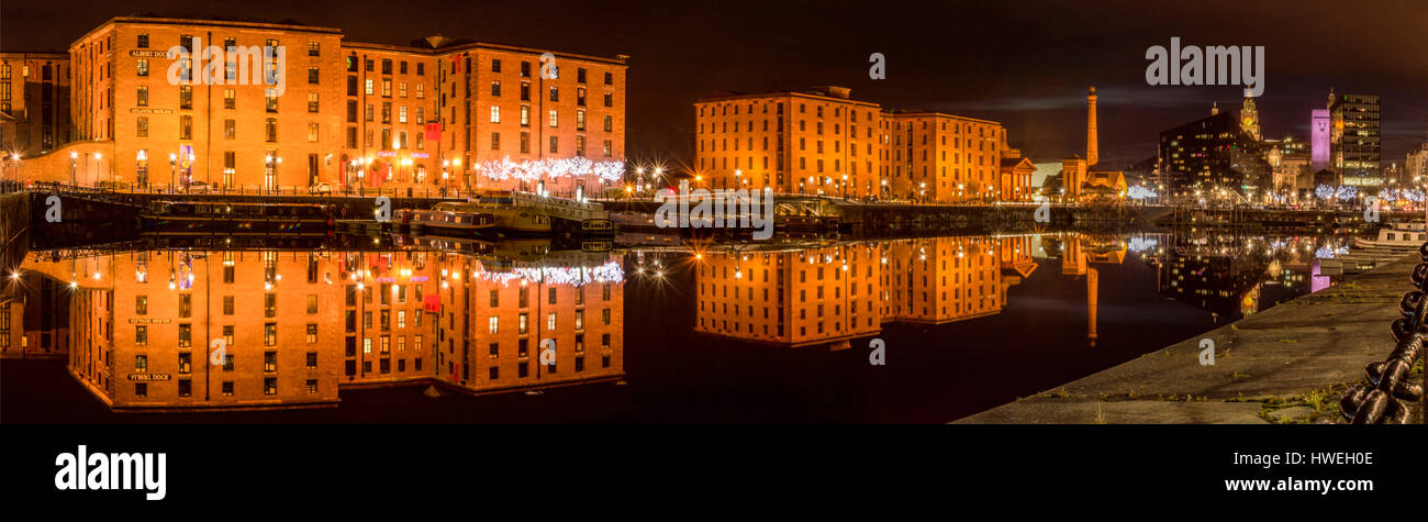 The Albert Dock at night Stock Photo - Alamy