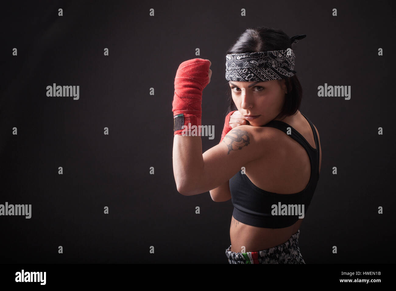 Fighting stance hi-res stock photography and images - Alamy