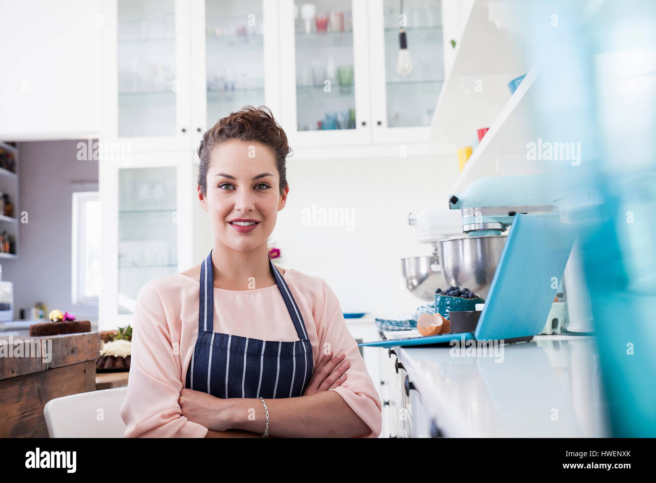 Female baker hi-res stock photography and images - Alamy