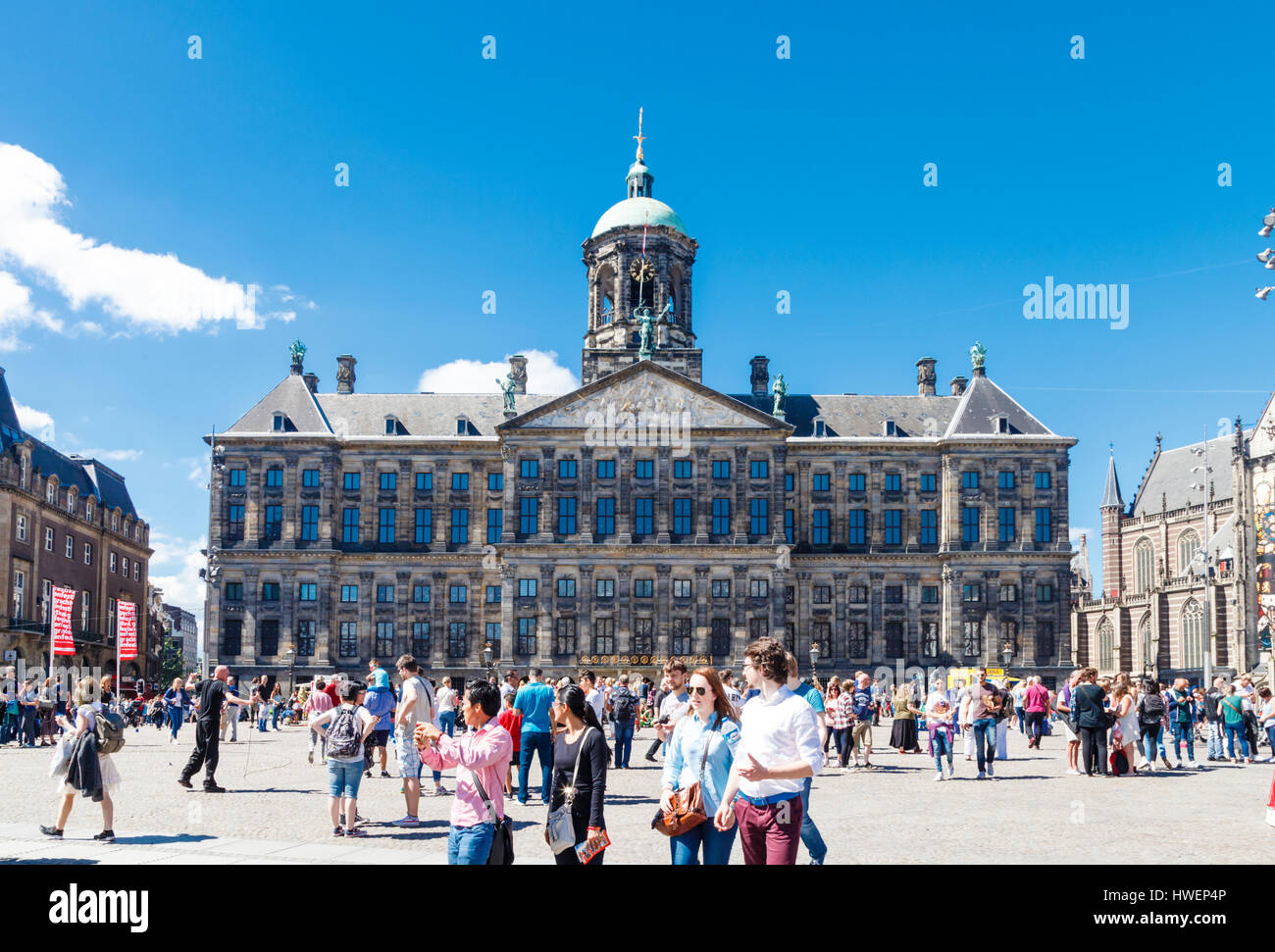 Dam square tourism hi-res stock photography and images - Alamy