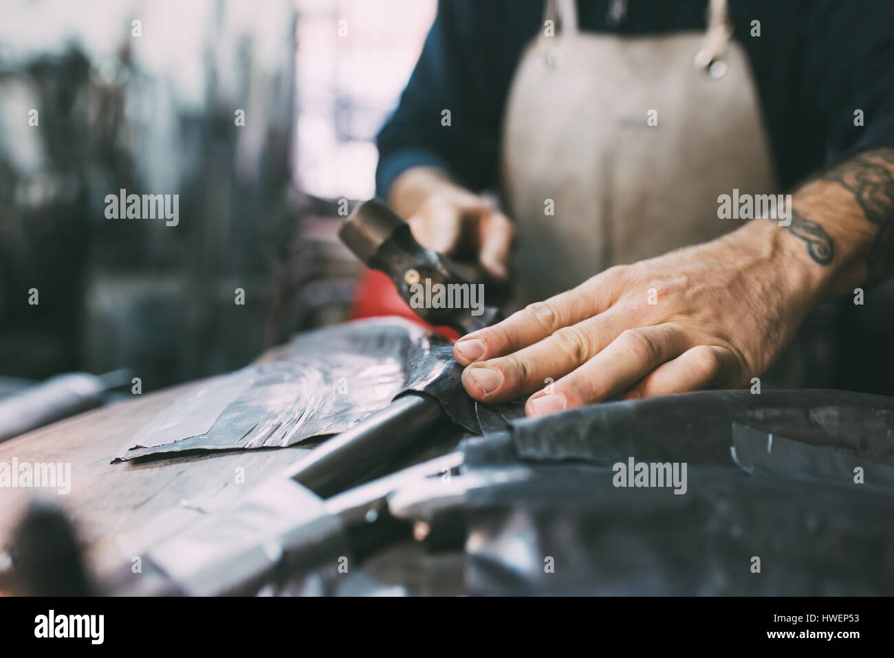 Lead apron hi-res stock photography and images - Alamy