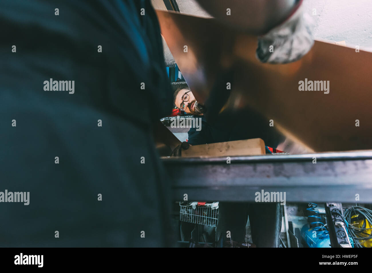 Lifting sheet hi-res stock photography and images - Alamy