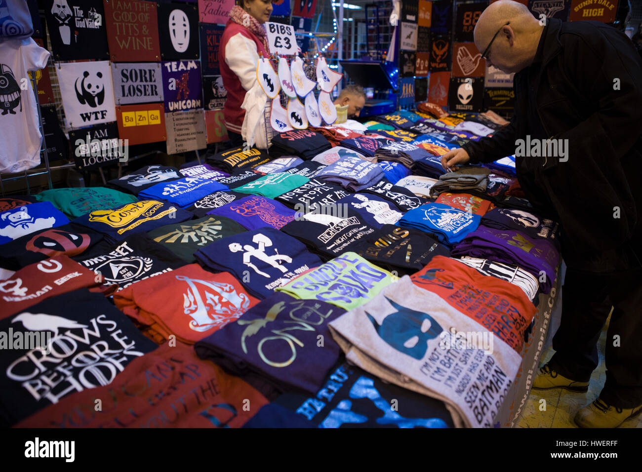 Comic stall hi-res stock photography and images - Alamy