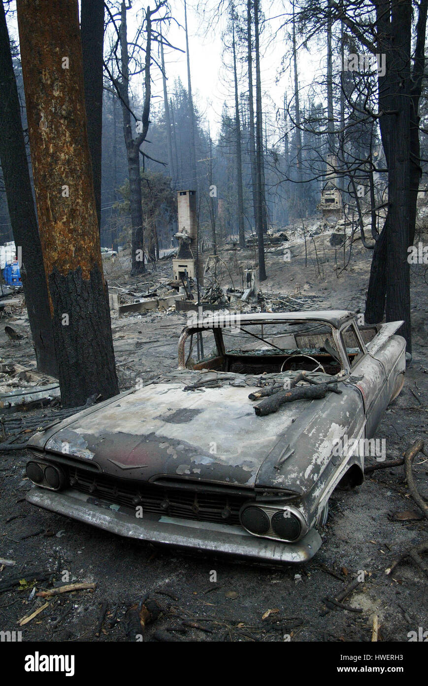 Fire damaged car hi-res stock photography and images - Alamy