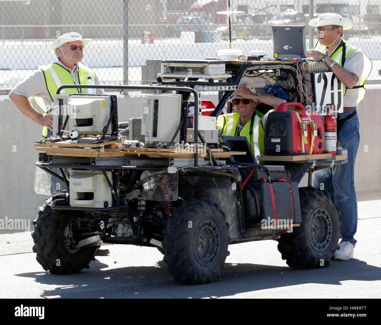 John Porter, left, Bob Addison, center, and Wayne Guthmiller prepare ...