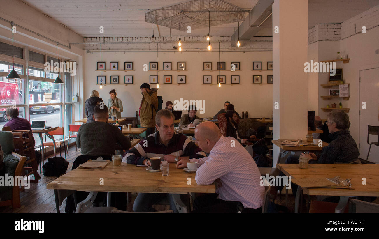 Coffee shop interior cosy hi-res stock photography and images - Alamy