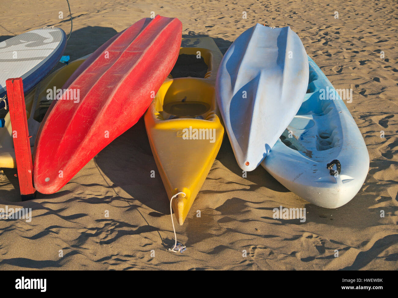 sea kayaks on the beach Stock Photo - Alamy