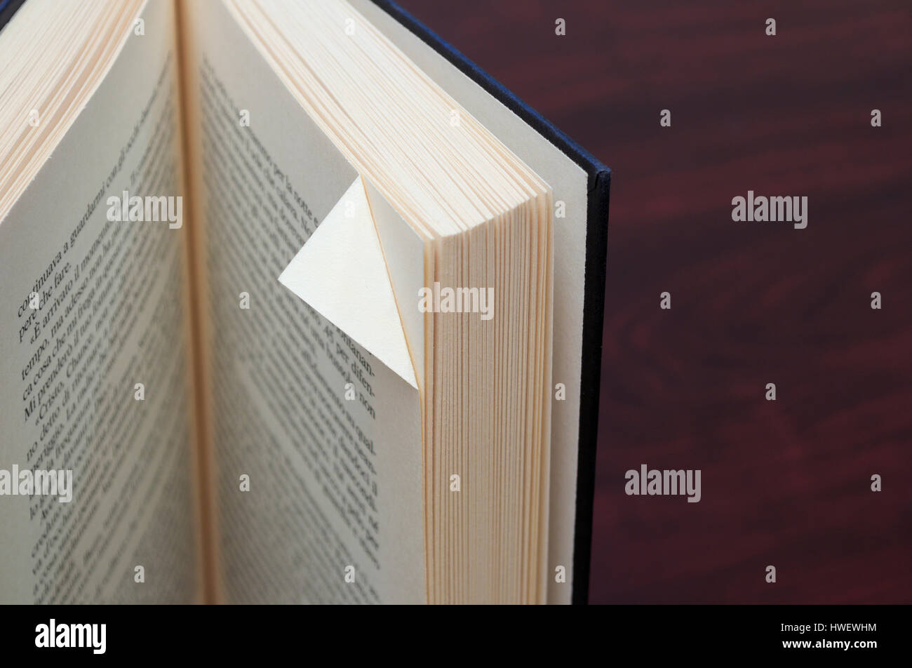 Folded page hi-res stock photography and images - Alamy