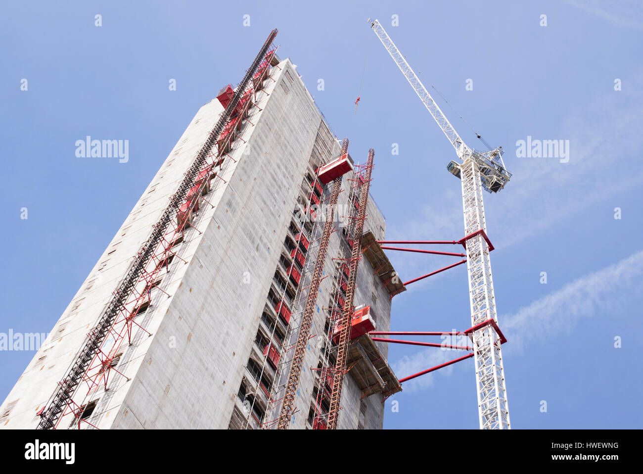 Canary wharf london construction hi-res stock photography and images ...