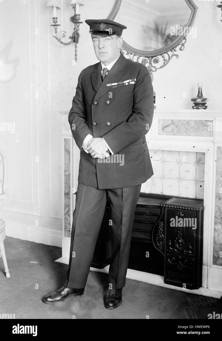 Shackleton portrait hi-res stock photography and images - Alamy