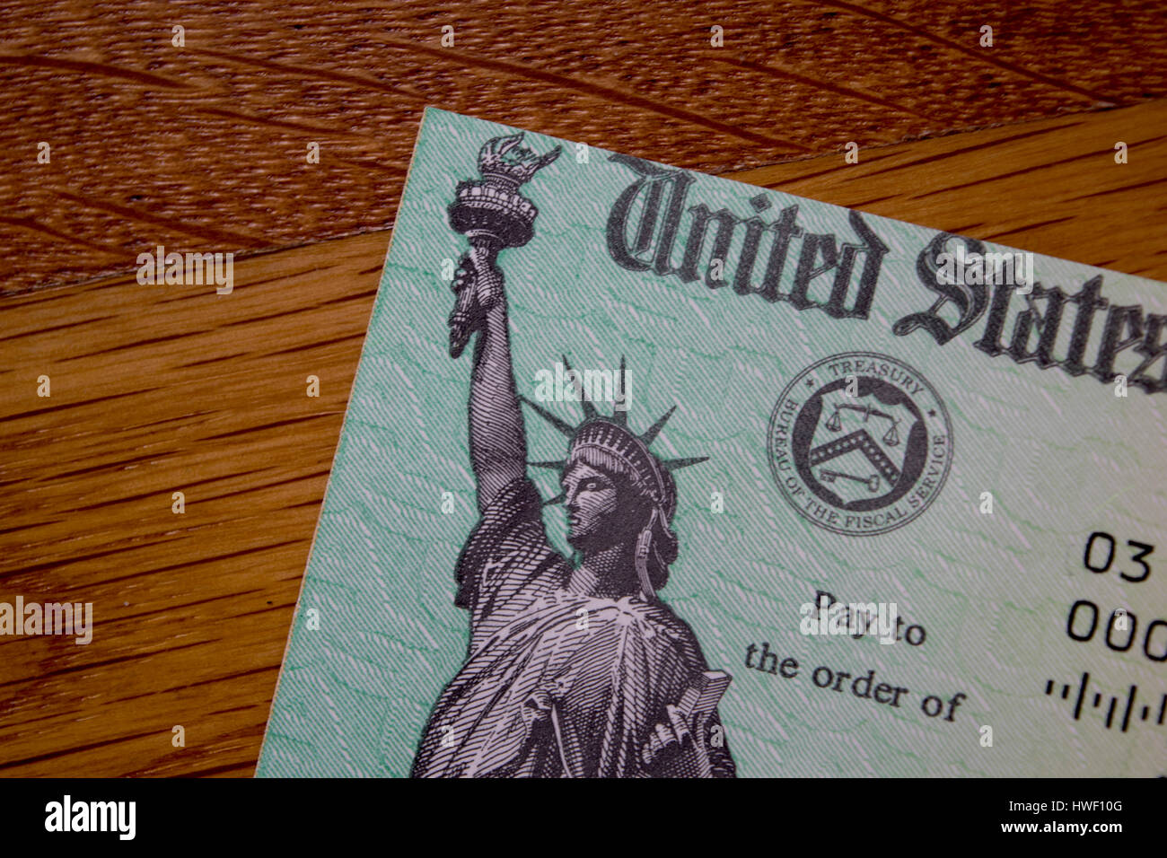 Tax refund check hi-res stock photography and images - Alamy