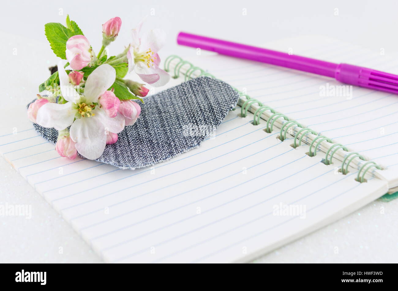 Notebook on spring writing hi-res stock photography and images - Alamy
