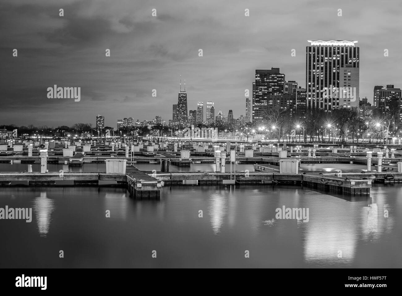 Sunset over the city of Chicago's skyline Stock Photo - Alamy