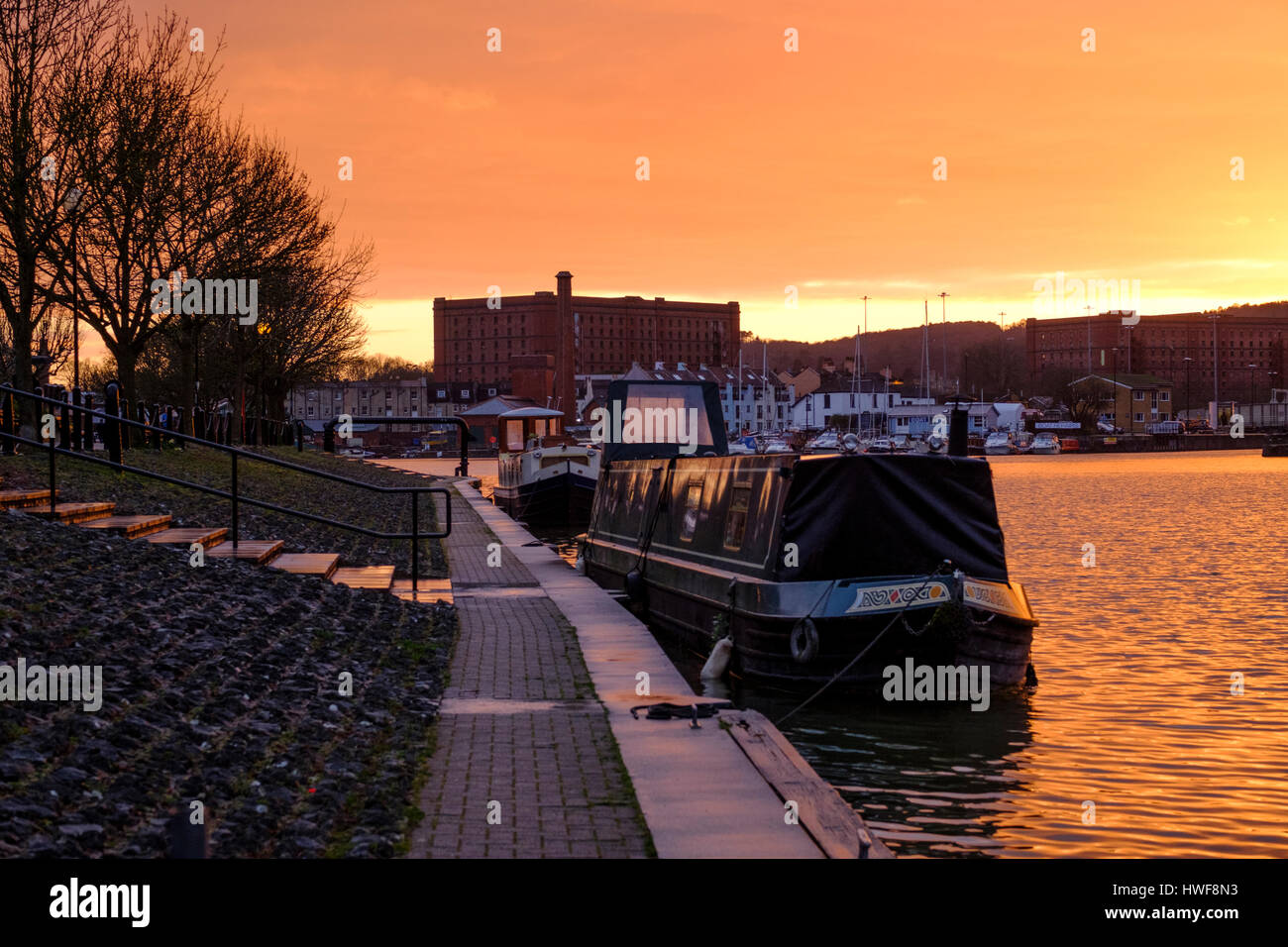The harbour side in Bristol at sunset Stock Photo - Alamy