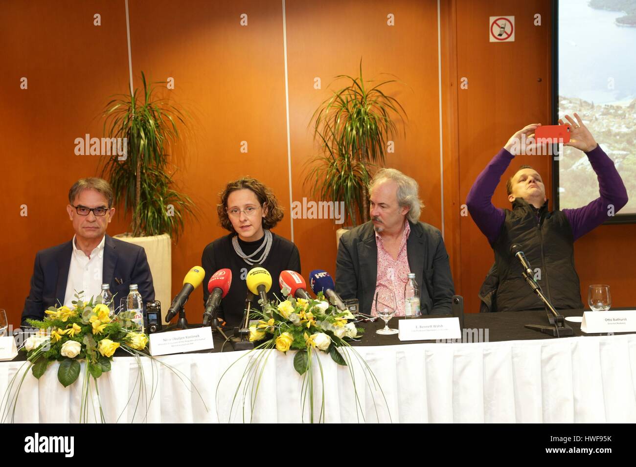 Minister of Culture Nina Obuljen Korzinek, Tourism Minister Gari ...