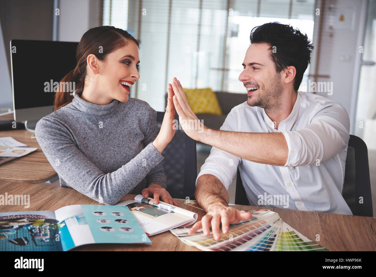 Formal office clothing man woman hi-res stock photography and images ...