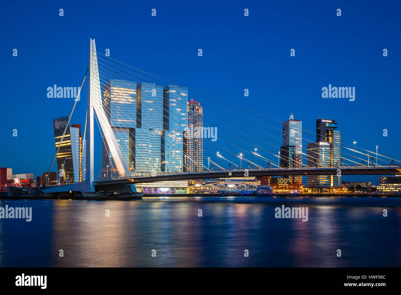 Rotterdam waterfront hi-res stock photography and images - Alamy