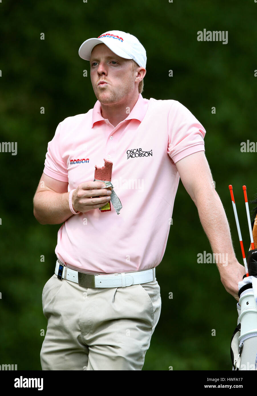 DAVID HORSEY ENGLAND EATING SNACK ENGLAND WENTWORTH CLUB SURREY ENGLAND ...