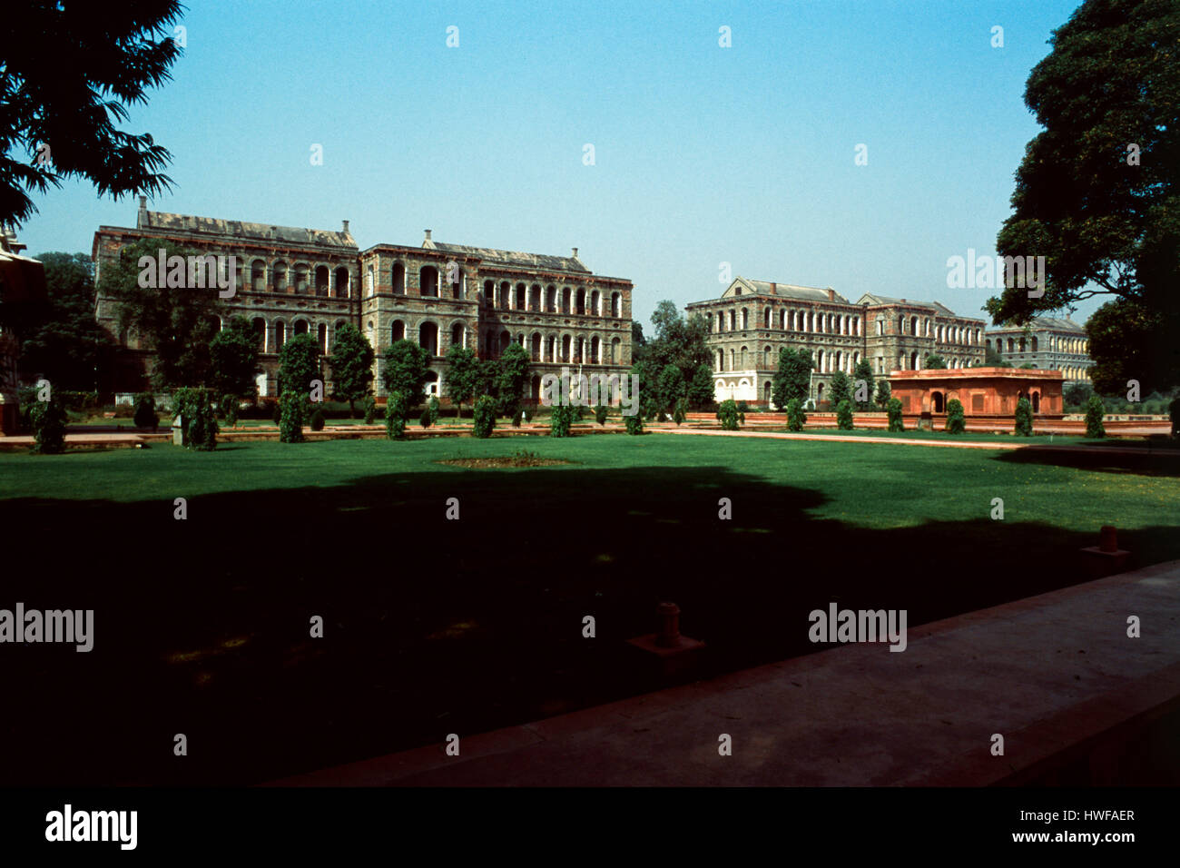 India army barracks hi-res stock photography and images - Alamy