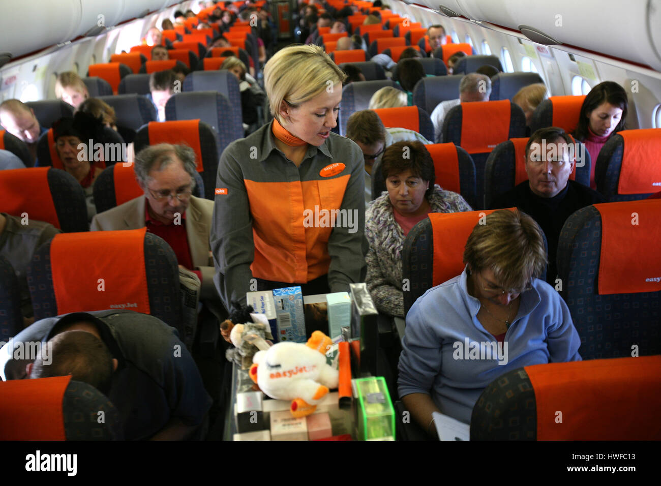 Flight steward easyjet hi-res stock photography and images - Alamy