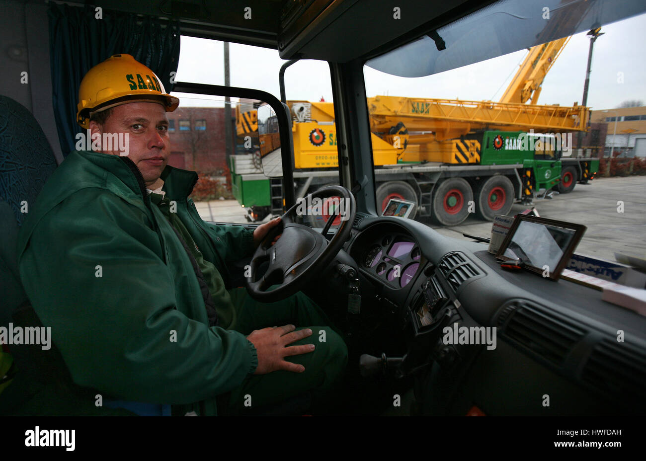convoy exceptional (special load Stock Photo - Alamy